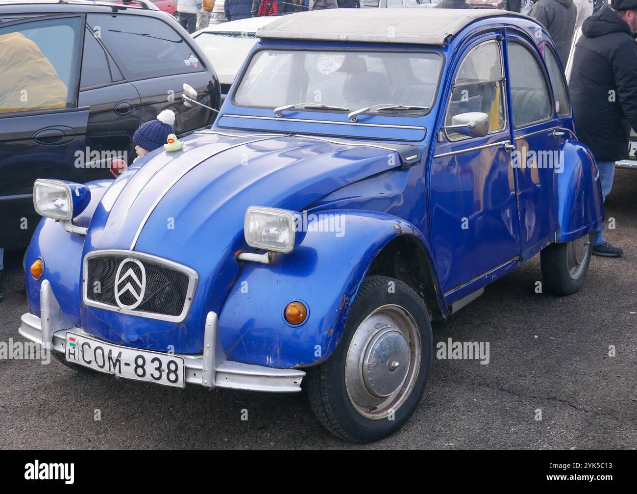 Front on view citroen hi-res stock photography and images - Alamy