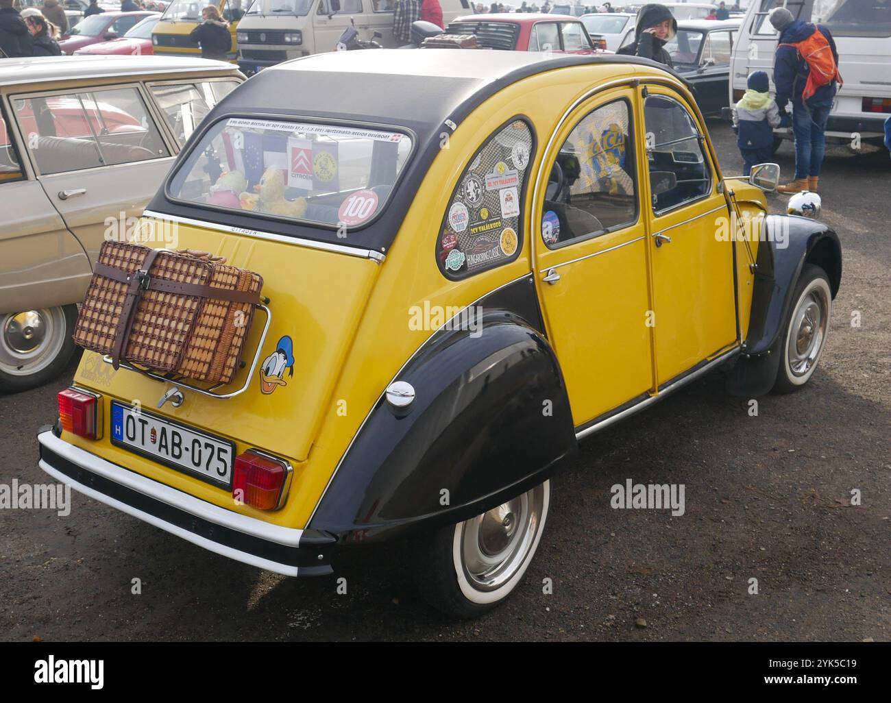 Restored 2cv hi-res stock photography and images - Alamy