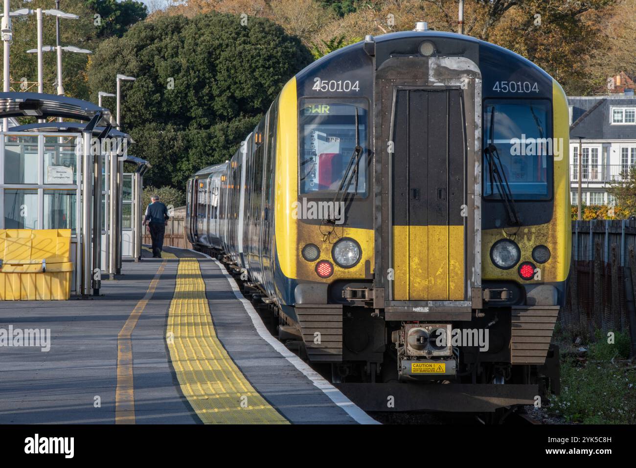 southwestern railway 450 Desiro electric multiple unit in the platform ...