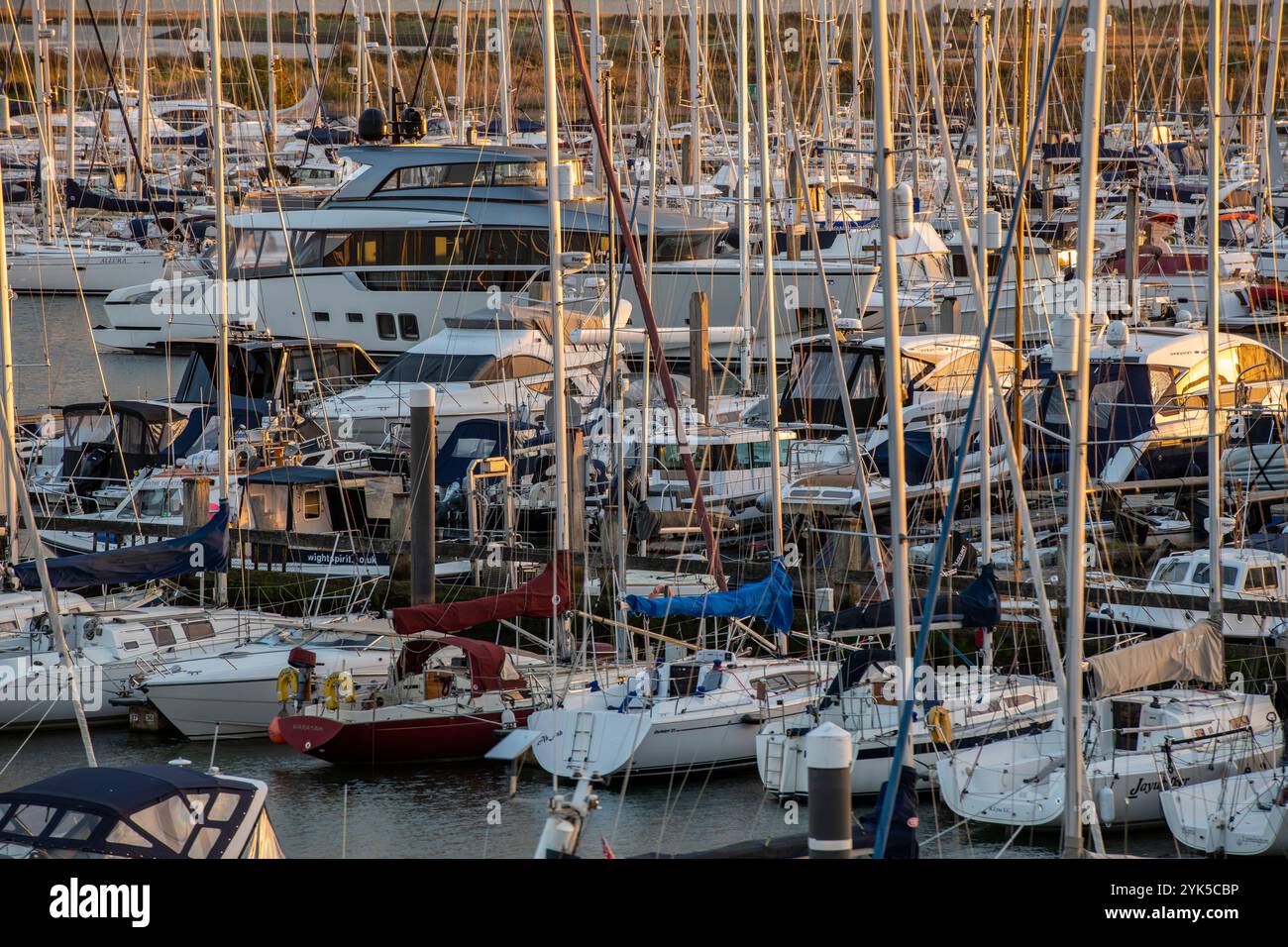 Boats of different shapes hi-res stock photography and images - Alamy