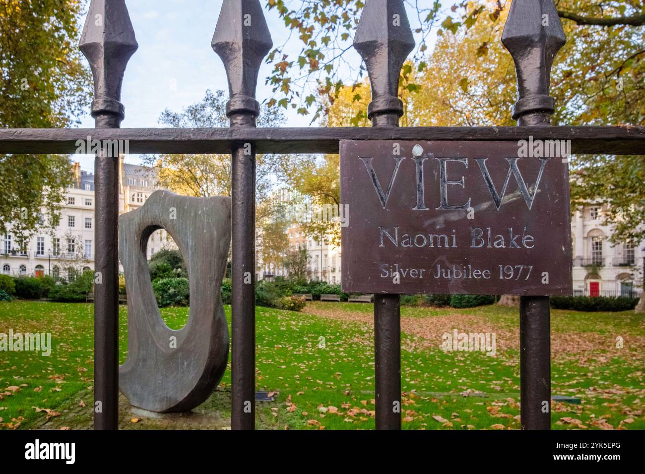 Naomi blake sculptor hi-res stock photography and images - Alamy