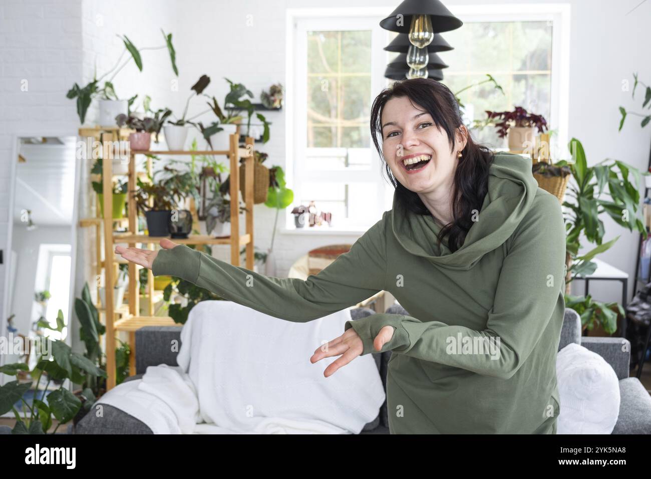 Real happy emotion hi-res stock photography and images - Alamy
