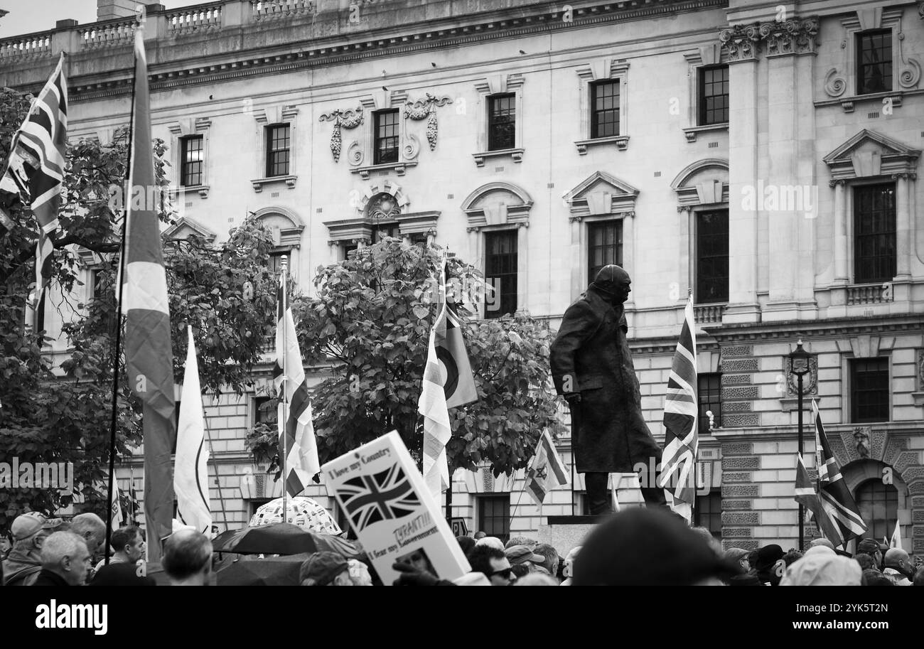 Photograph by © Jamie Callister. Thousands descend on London to attend ...