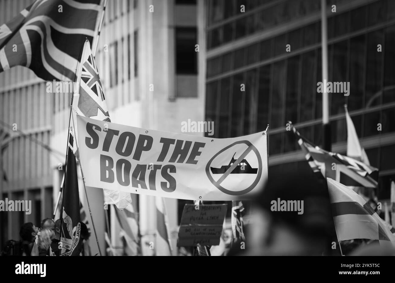 Photograph by © Jamie Callister. Thousands descend on London to attend ...