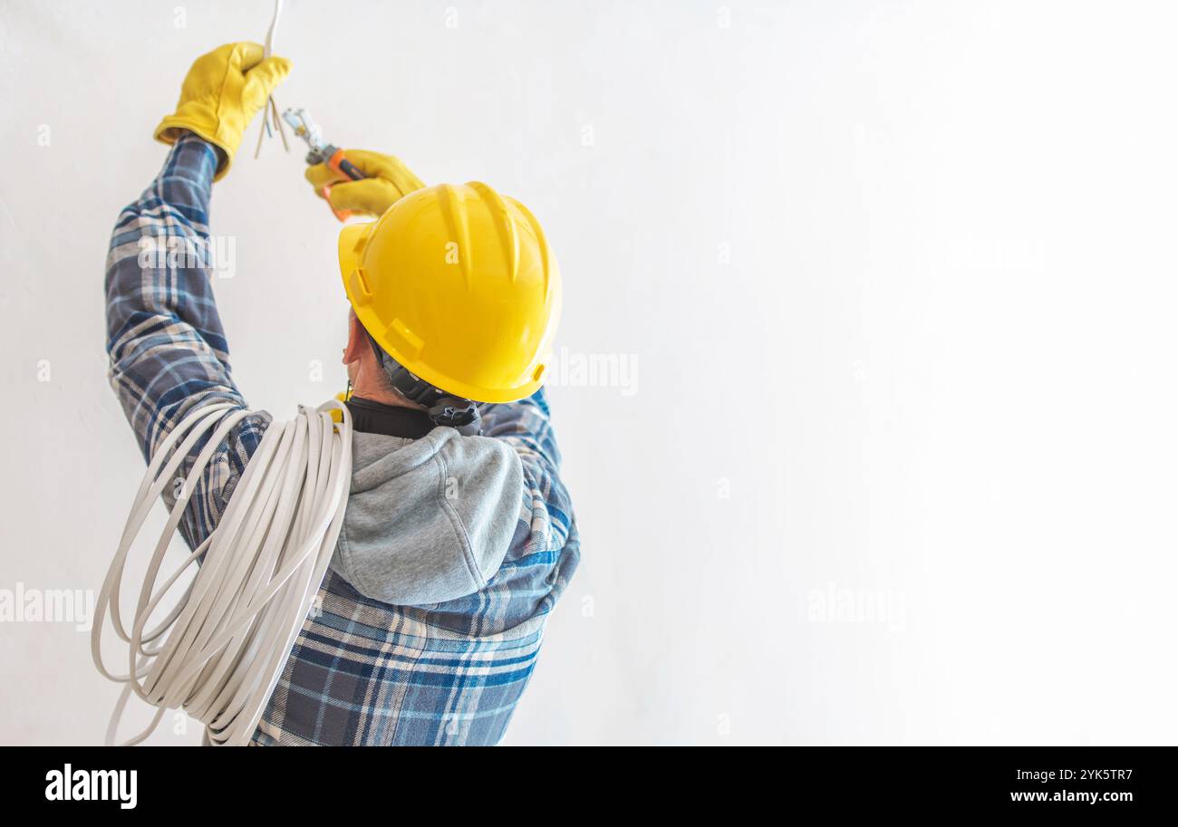 Electrical wiring wires lit hi-res stock photography and images - Alamy