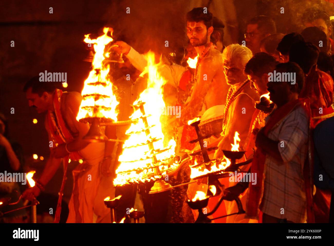 Kartik purnima 2024 hi-res stock photography and images - Alamy