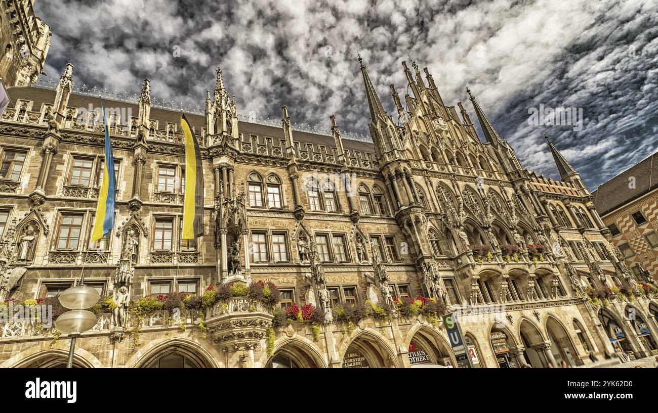 New Town Hall, 19th Century Gothic Revival Style, Marienplatz, Munich ...