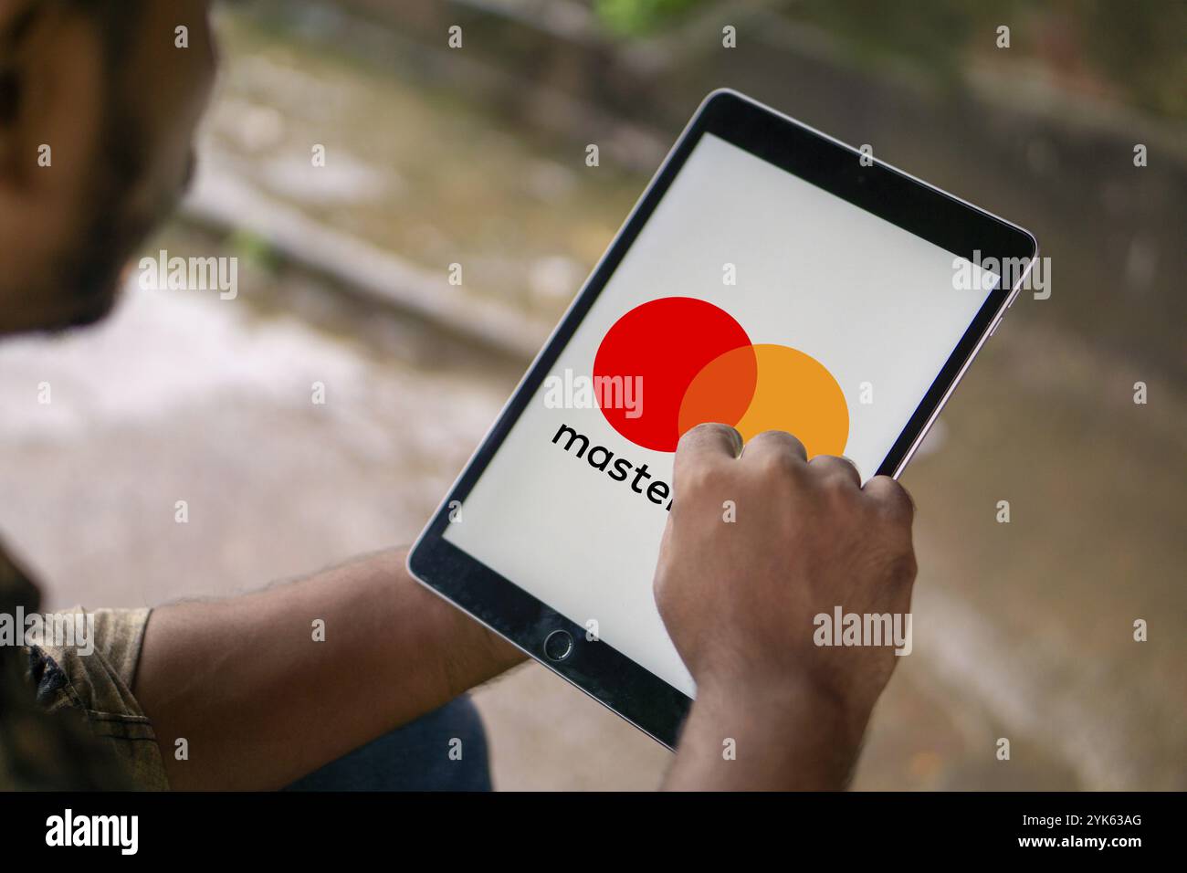 Debit card logos hi-res stock photography and images - Alamy