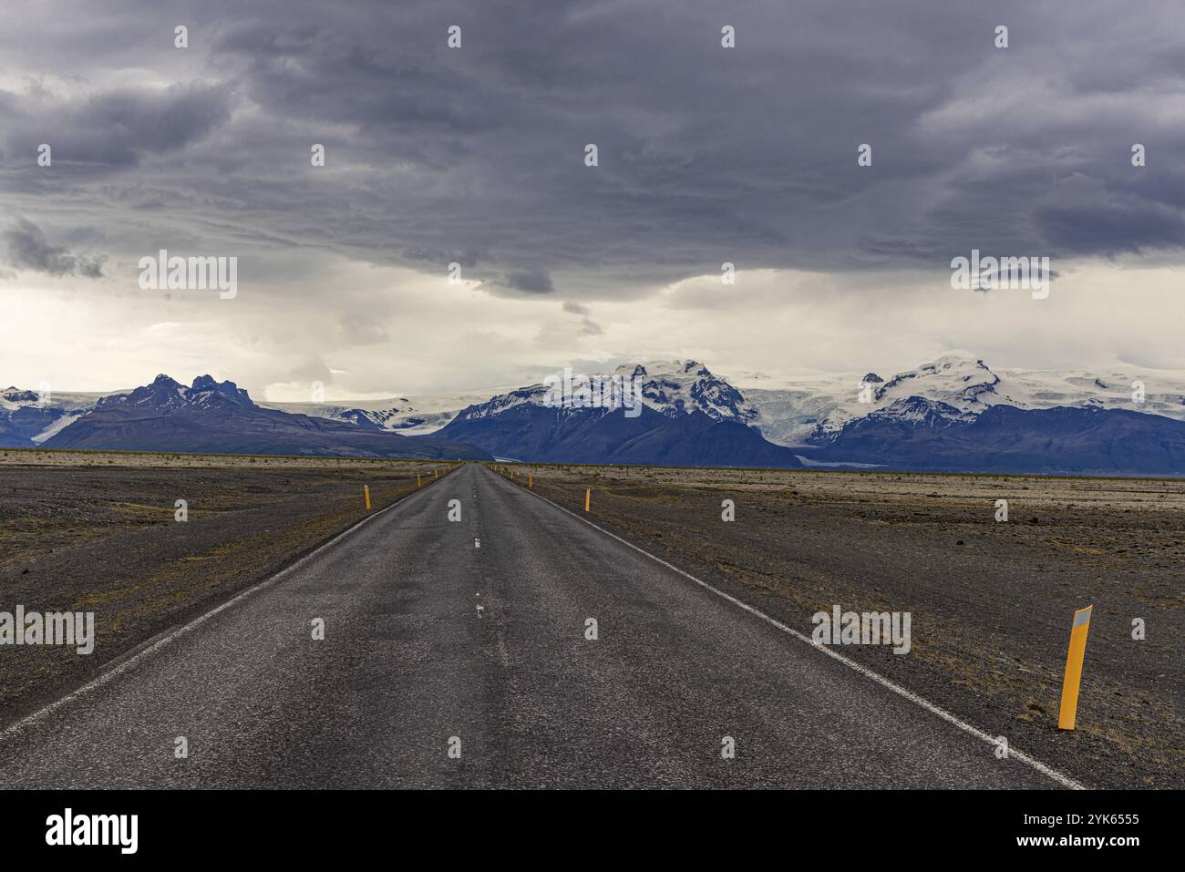 Roadside ring road to Joekulsarlon, south coast, Iceland, Europe Stock ...