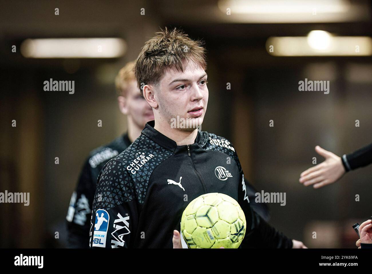 Linus Kutz (THW Kiel, #25) GER, THW Kiel vs. SG Flensburg-Handewitt ...