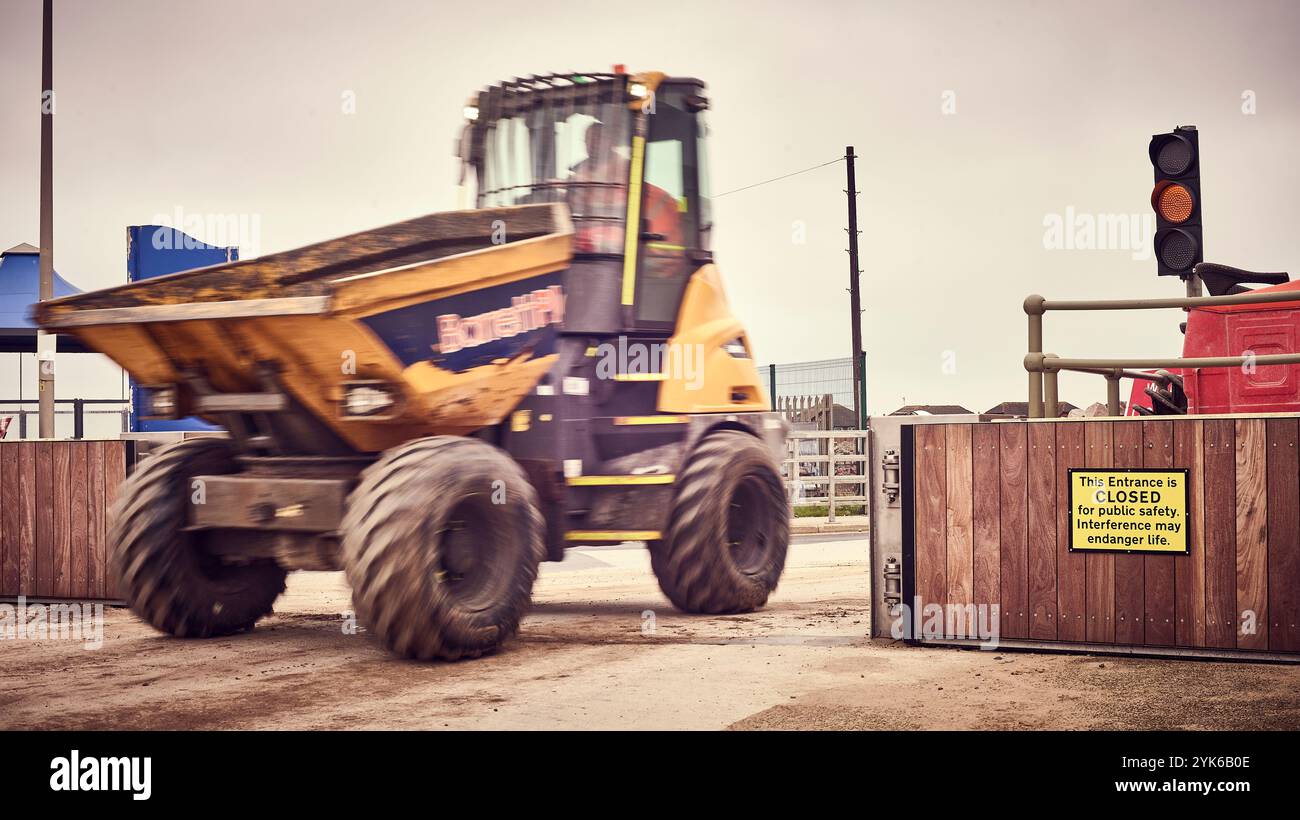 Heavy plant crossing hi-res stock photography and images - Alamy