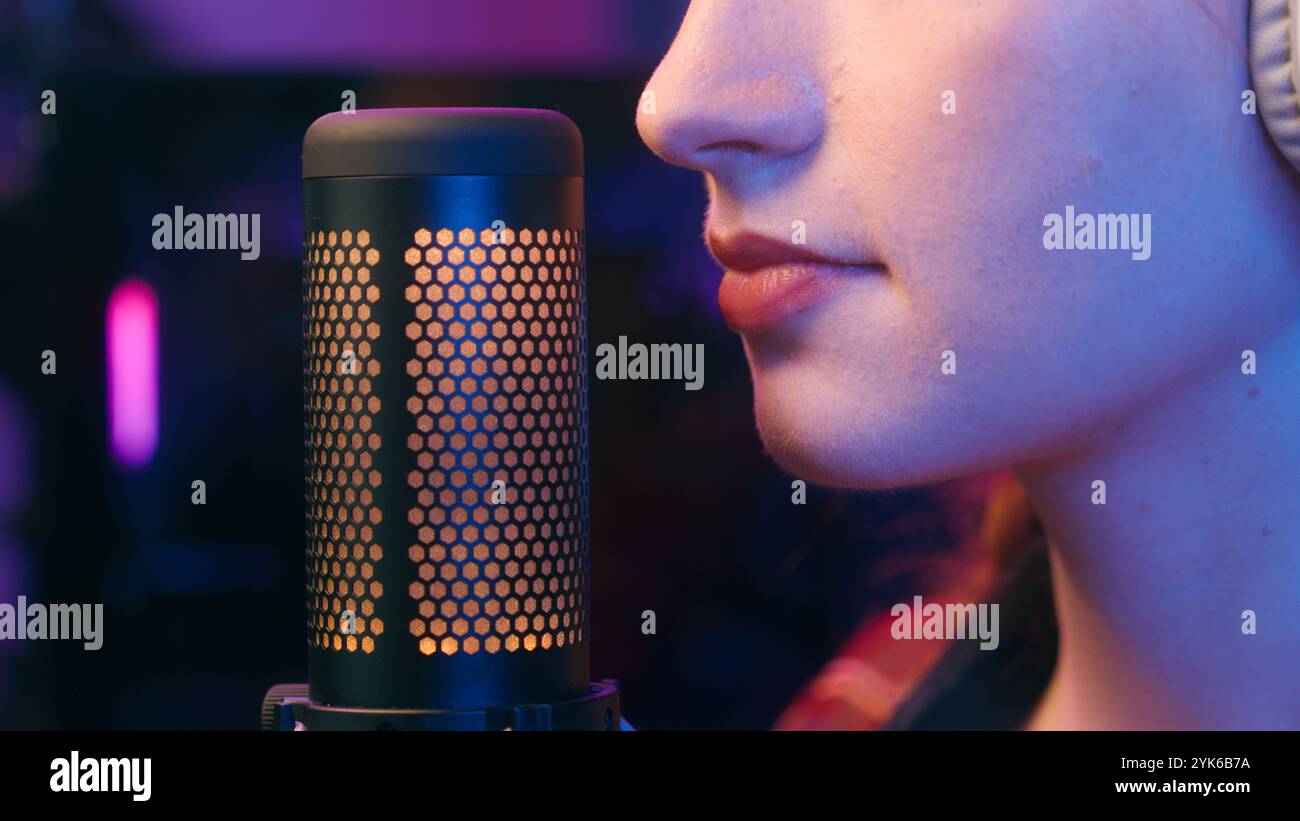 Close up female vlogger microphone hi-res stock photography and images ...