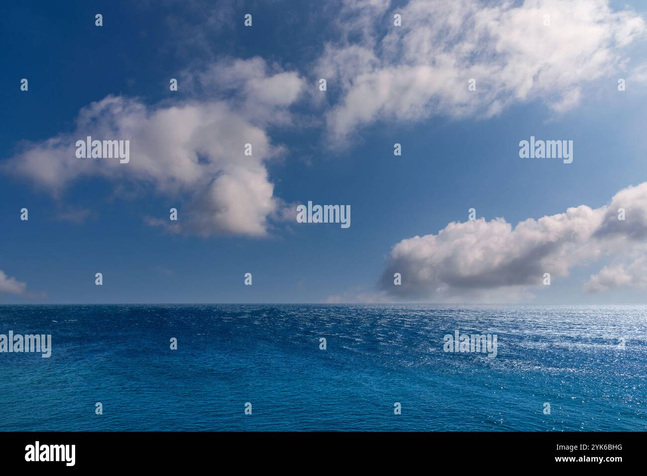 Blue seascape clear sky calm hi-res stock photography and images - Alamy