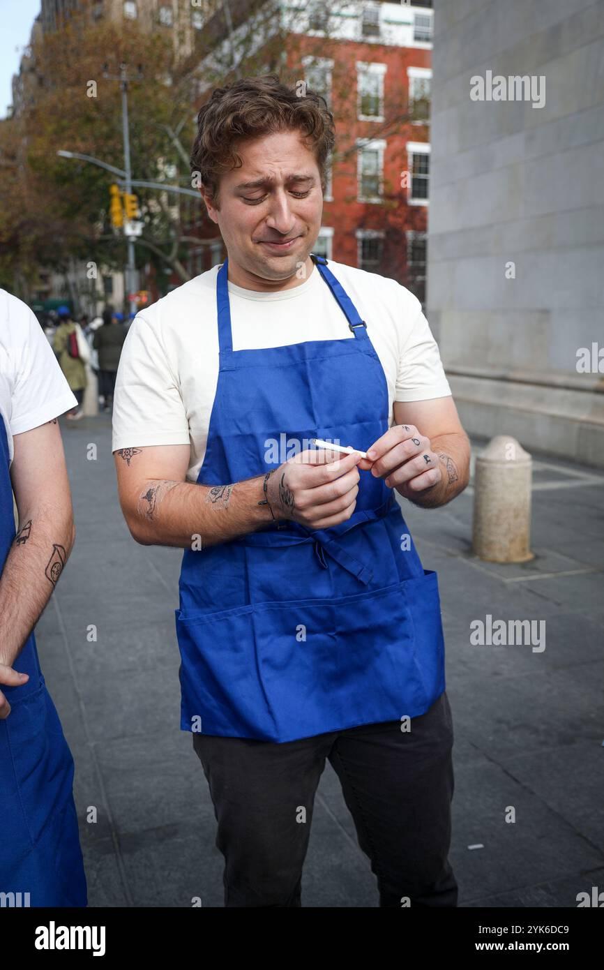 Andrew Hadad participates in a Jeremy Allen White lookalike competition ...