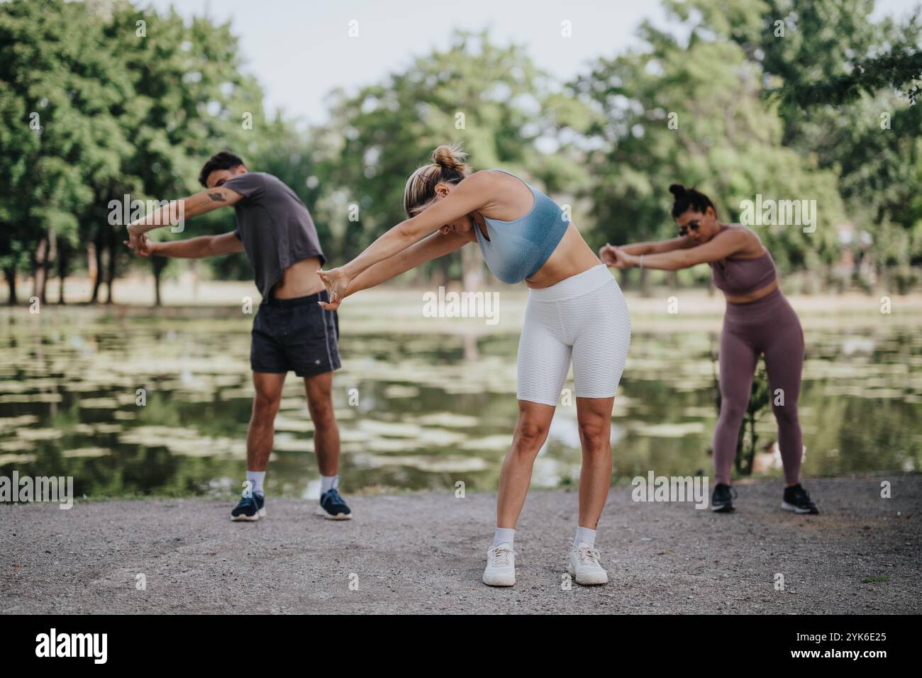 Women doing calisthenics workout hi-res stock photography and images ...