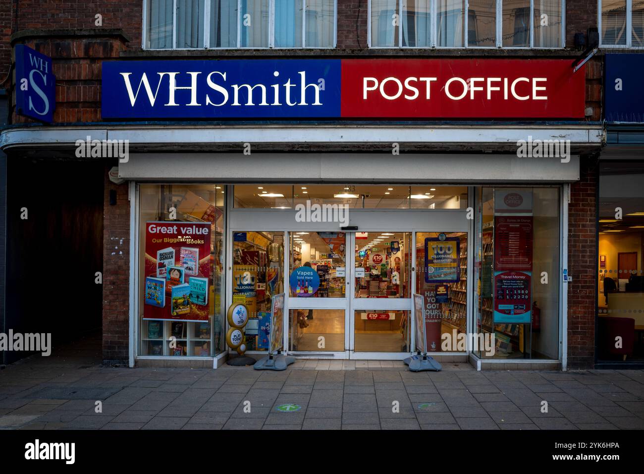 Whsmith post office hi-res stock photography and images - Alamy
