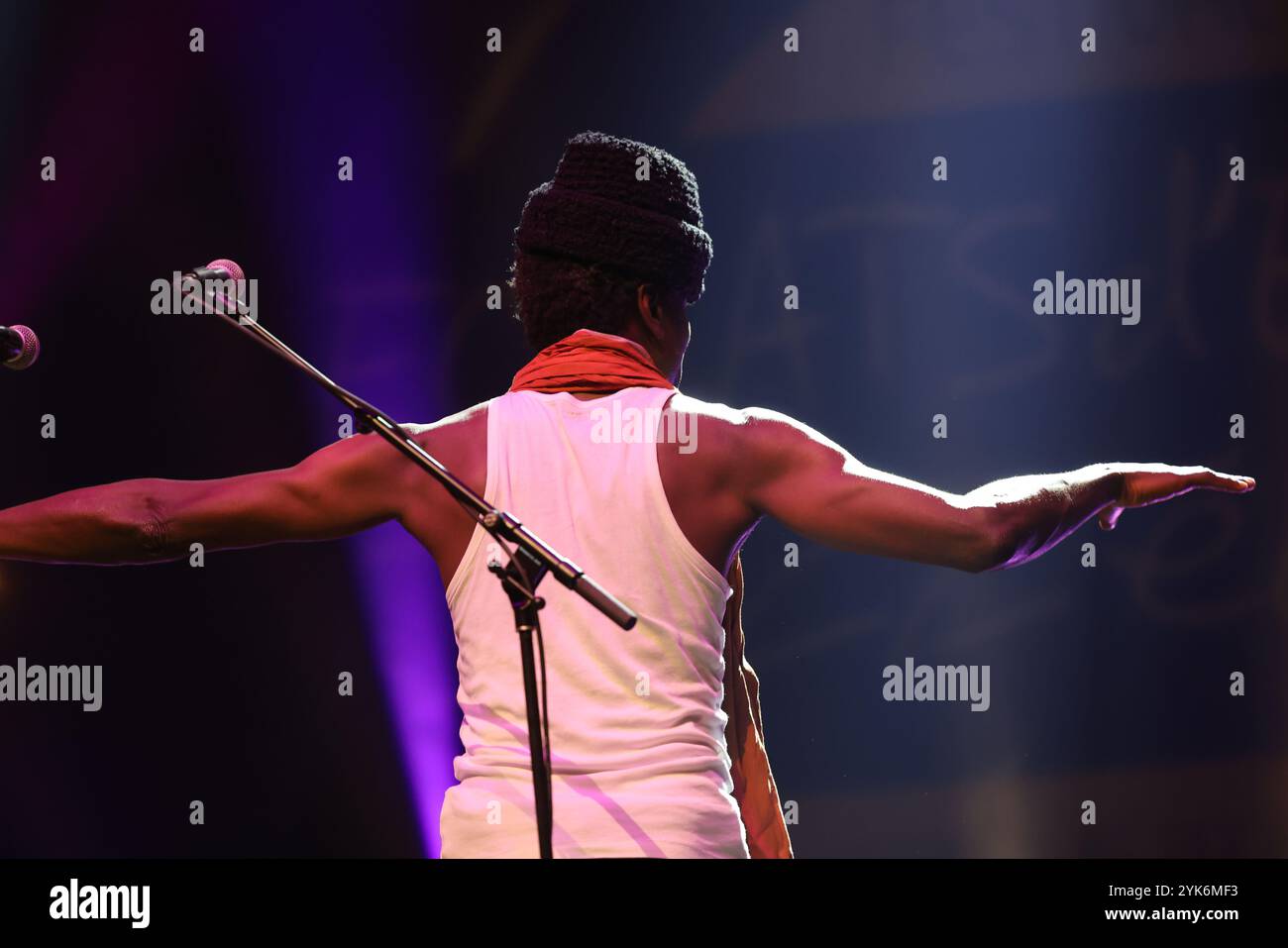 Keziah Jones, Nigerian singer, composer and guitarist, in concert at ...