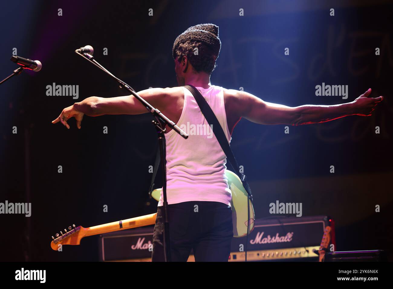 Keziah Jones, Nigerian singer, composer and guitarist, in concert at ...