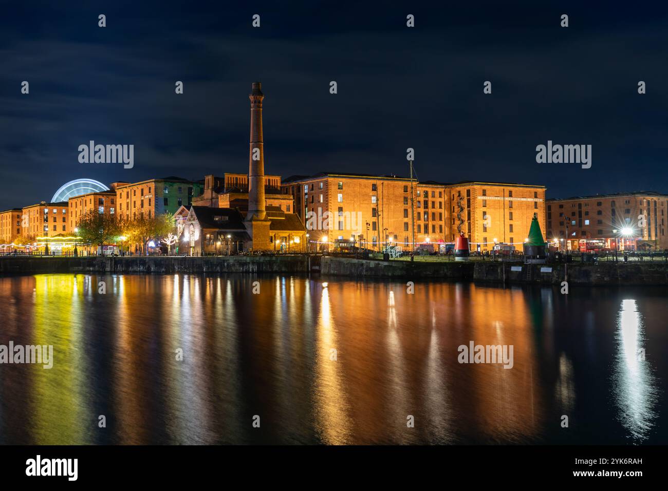 Royal liver building popular hi-res stock photography and images - Alamy