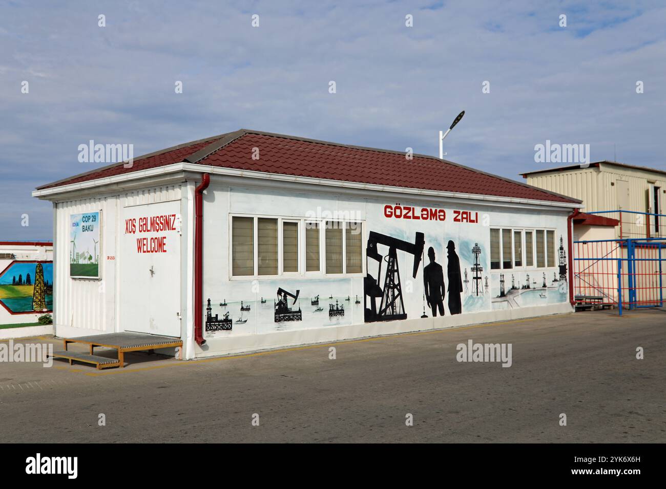 Landing pier to the offshore oil platform city of Neft Daslari in ...