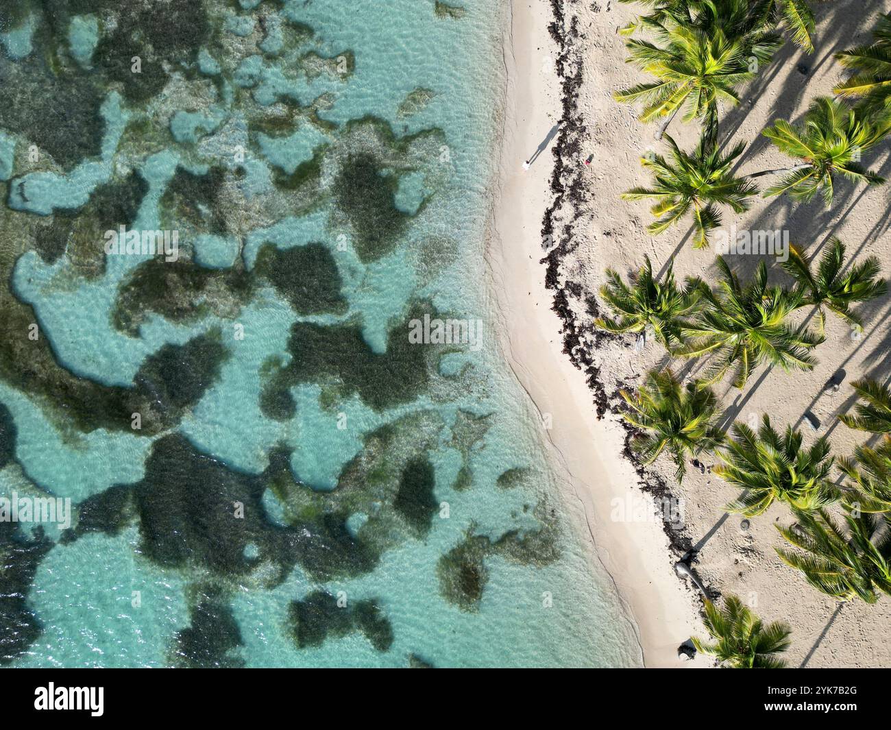 Aerial view caribbean tropical beach hi-res stock photography and ...