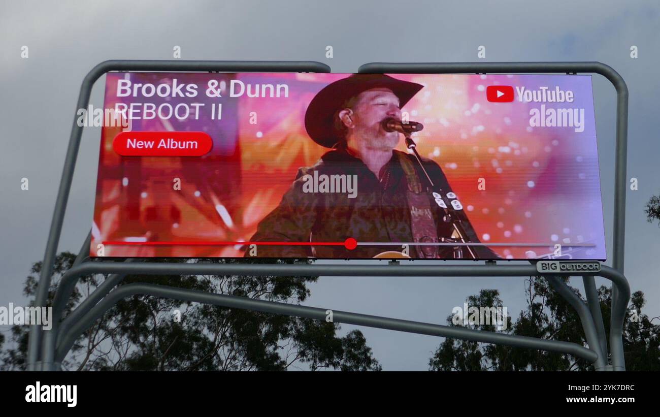 Los Angeles, California, USA 15th November 2024 Brooks & Dunn Reboot II ...