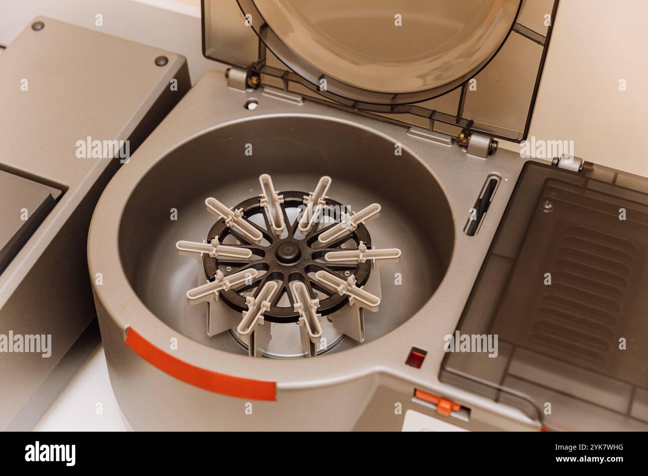 Labworkflow hi-res stock photography and images - Alamy