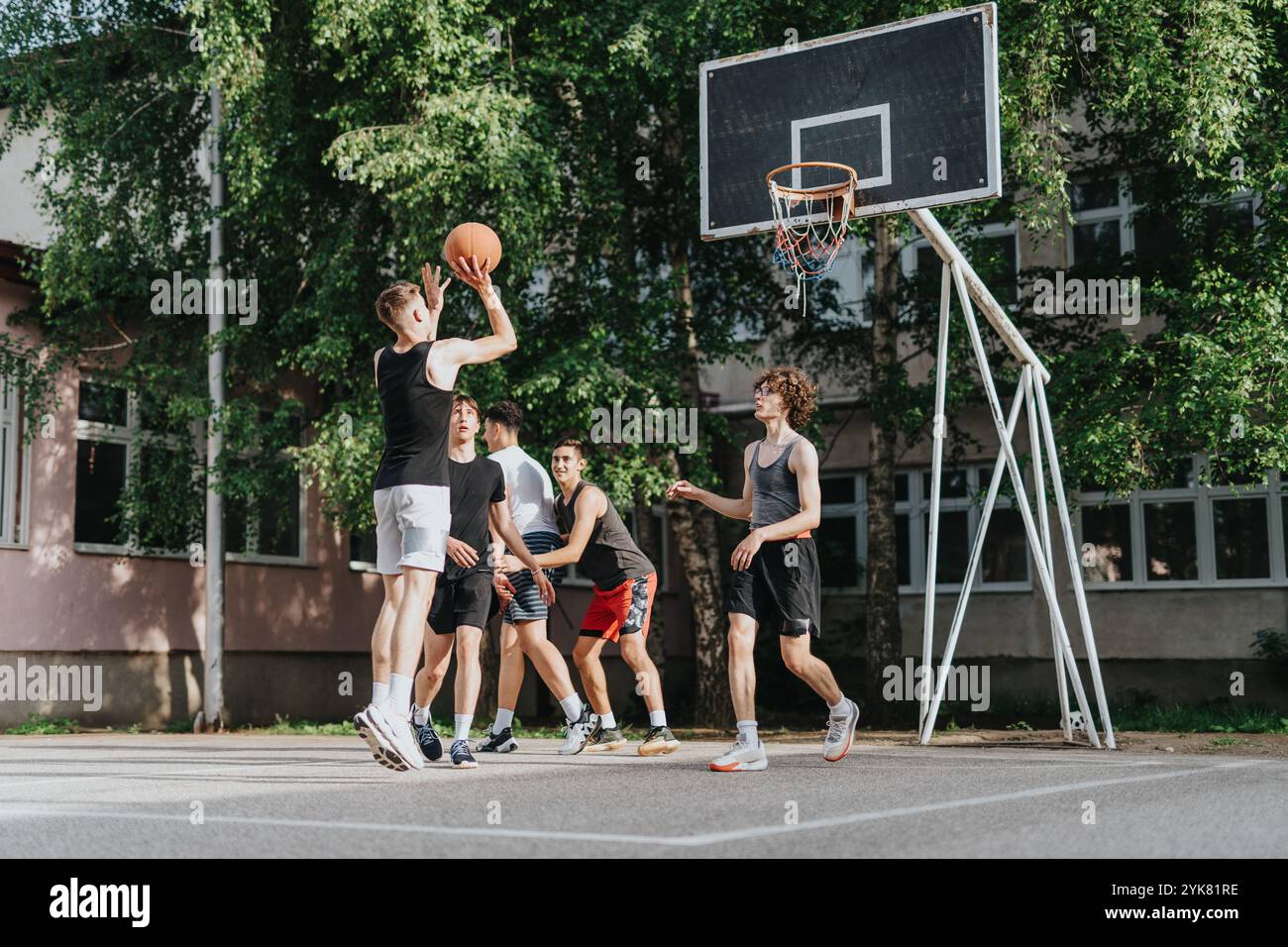 Snapshot teamwork in action hi-res stock photography and images - Alamy