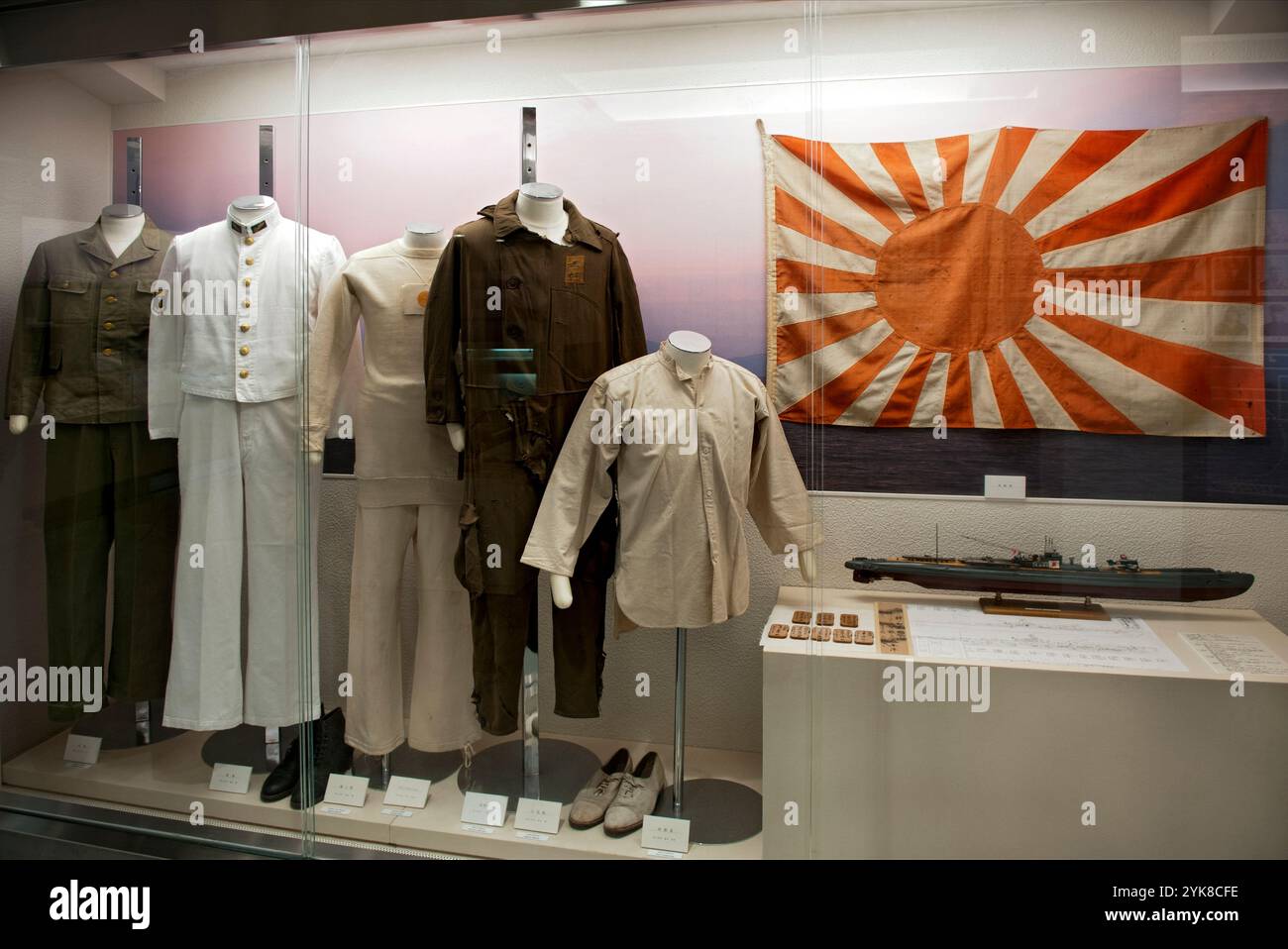 Ww2 japanese uniform hi-res stock photography and images - Alamy
