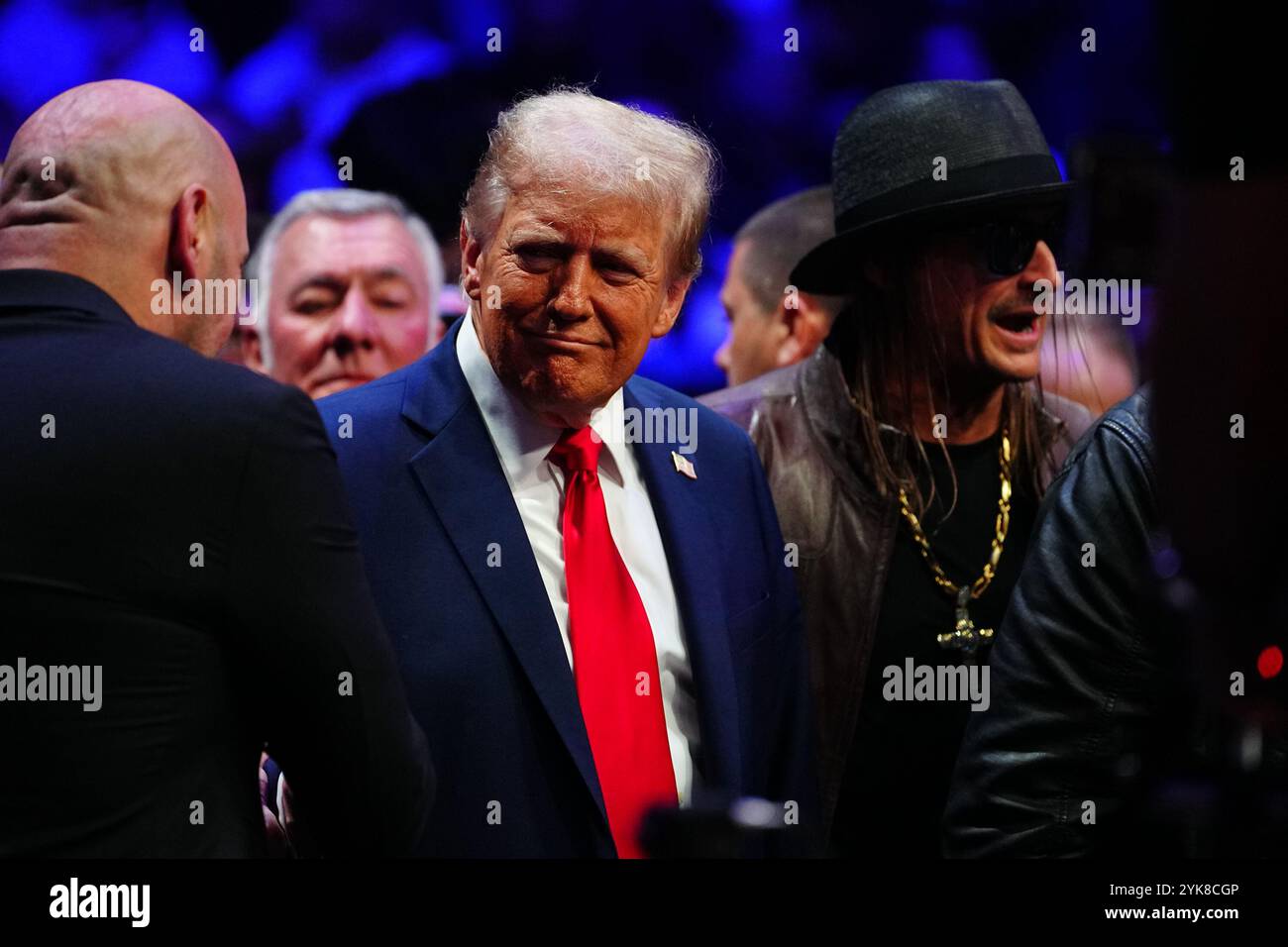 President donald trump and kid rock hi-res stock photography and images ...