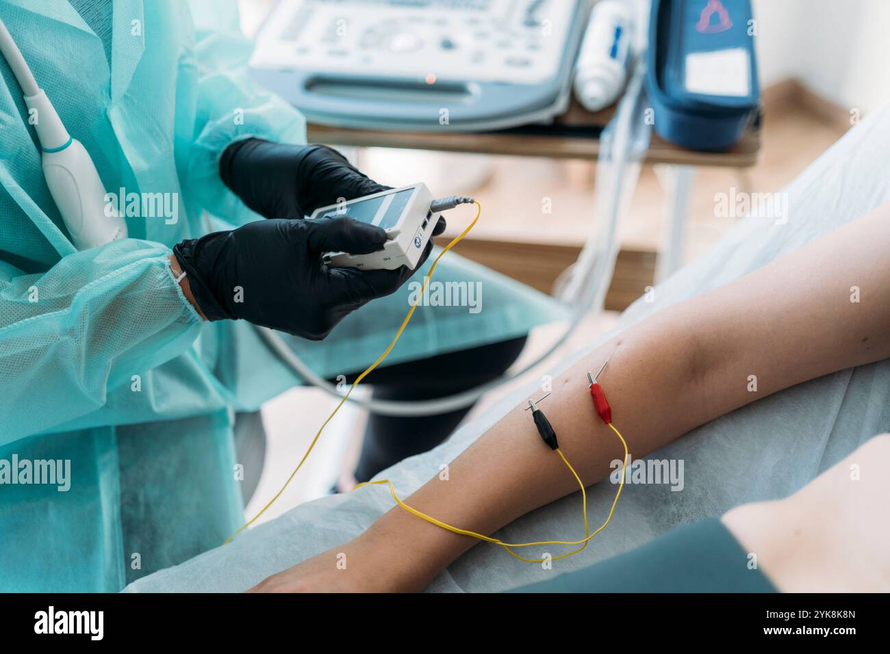 Electromyography emg hi-res stock photography and images - Alamy