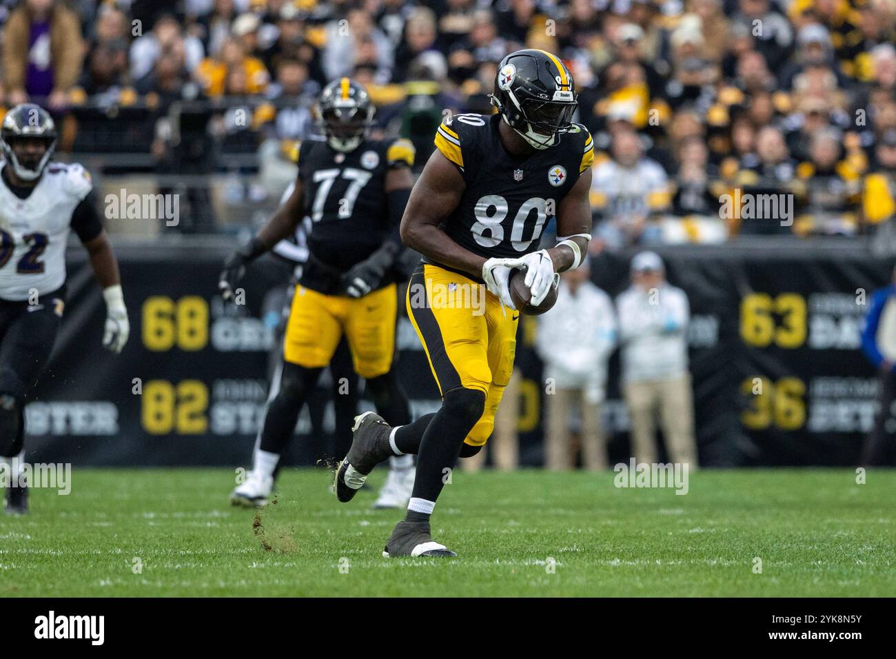 Pittsburgh Steelers tight end Darnell Washington (80) runs after a ...