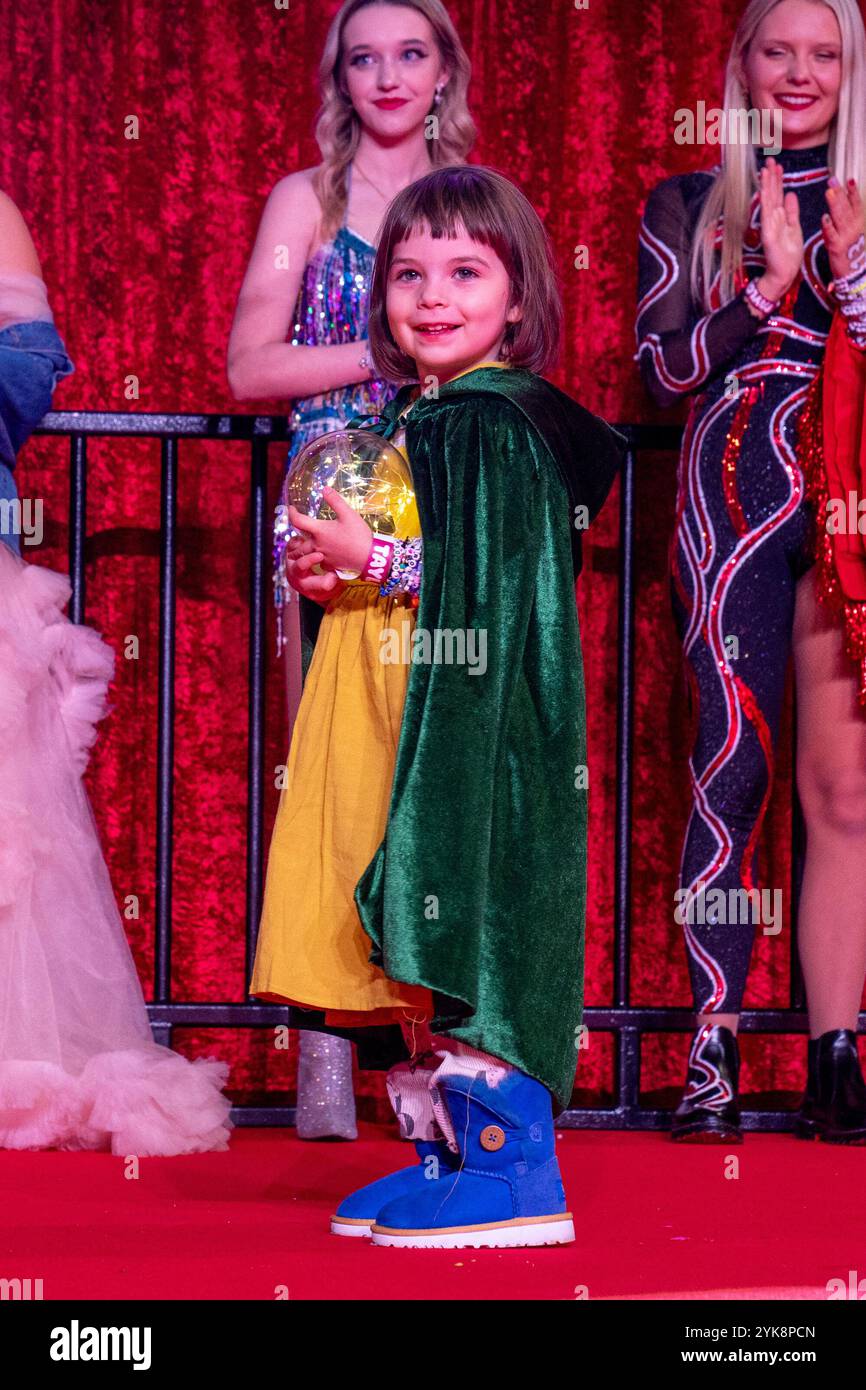Taylor swift eras tour costume hi-res stock photography and images - Alamy