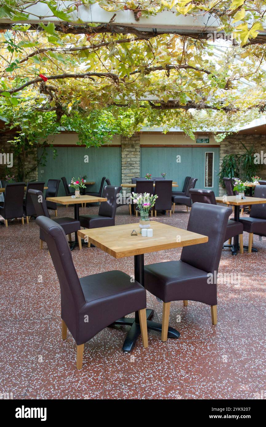 Cotswolds 2016. The Compass, Tormarton Stock Photo - Alamy