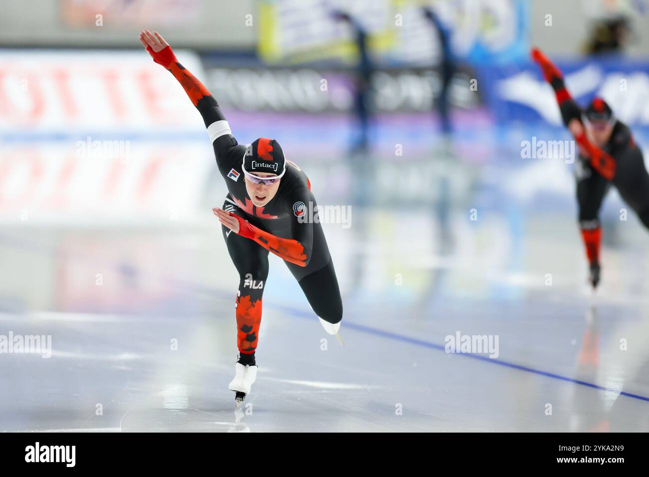 Aomori, Japan. 16th Nov, 2024. Batrice Lamarche (CAN) Speed Skating ...