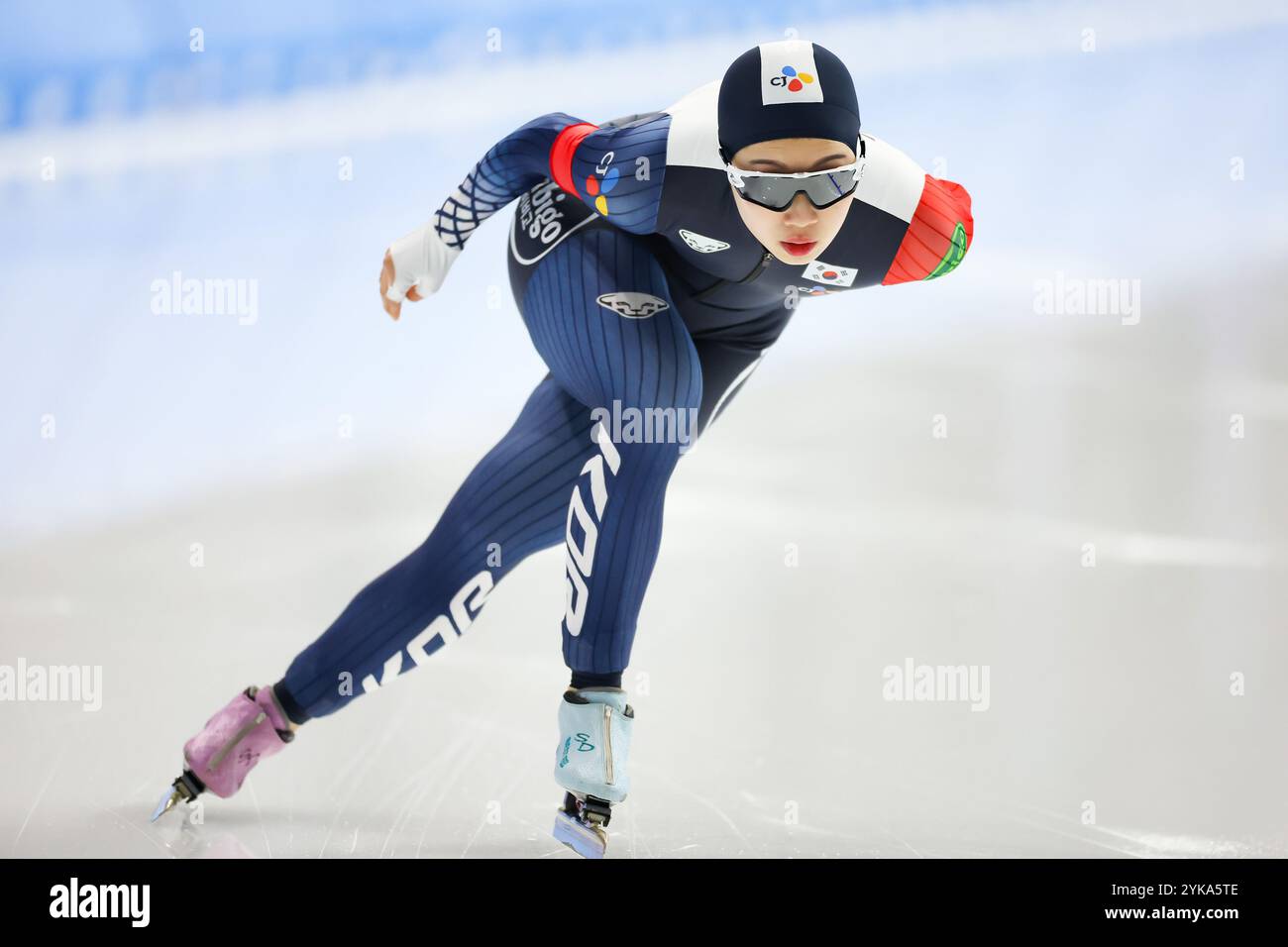 Aomori, Japan. 16th Nov, 2024. Soo-Min Kang (KOR) Speed Skating : 2025 ...