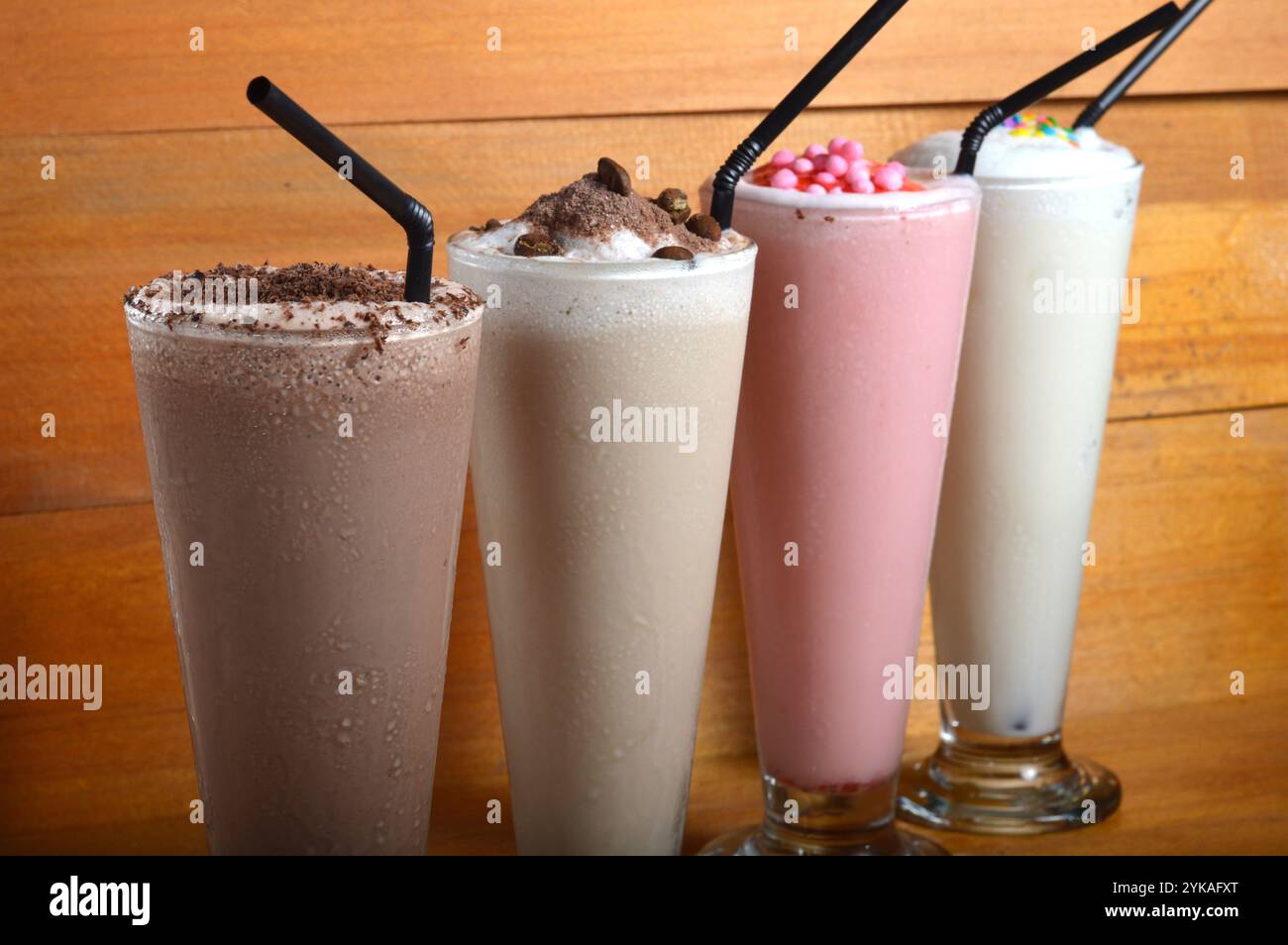 Four types of chocolate hi-res stock photography and images - Alamy