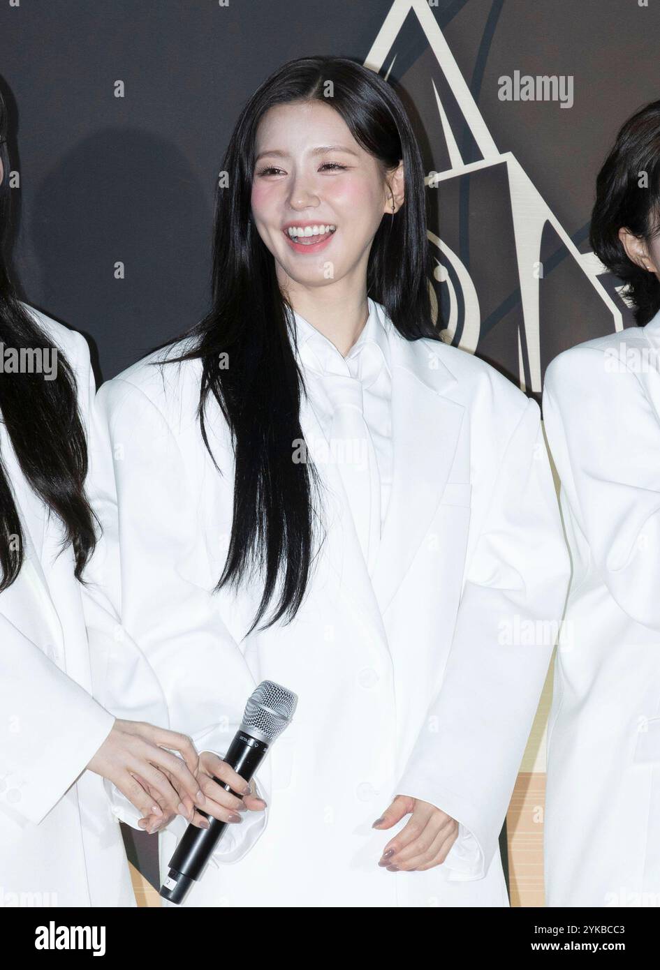 Incheon, South Korea. 16th Nov, 2024. South Korean singer Miyeon ...