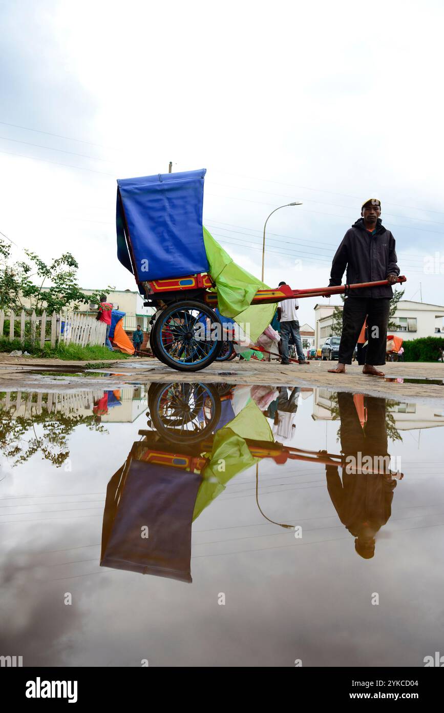 Pousse pousse in antsirabe hi-res stock photography and images - Alamy
