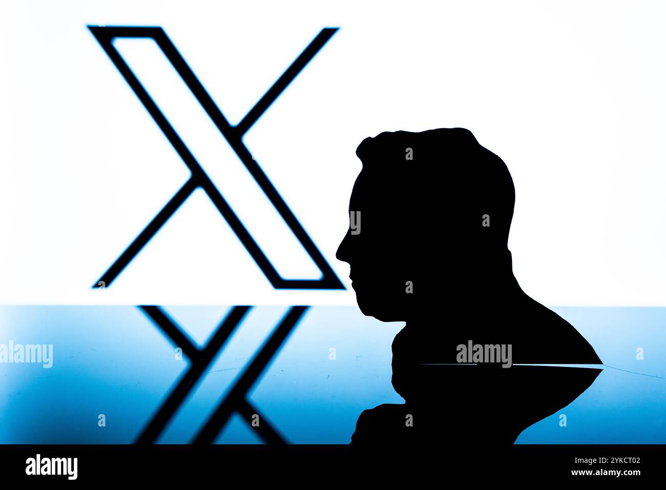 Silhouette of president donald trump hi-res stock photography and ...