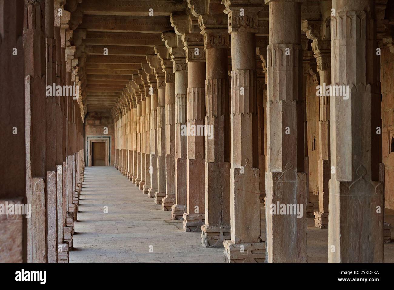 Corridor and archways in the Jami Masjid in Mandu, Madhya Pradesh ...