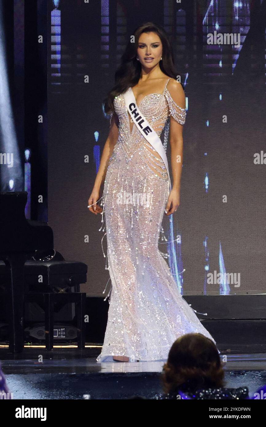 Mexico City, Mexico. 16th Nov, 2024. Miss Chile Emilia Dides ...
