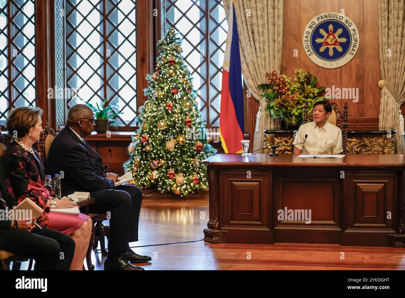 Philippine President Ferdinand Marcos Jr., right, meets with U.S ...