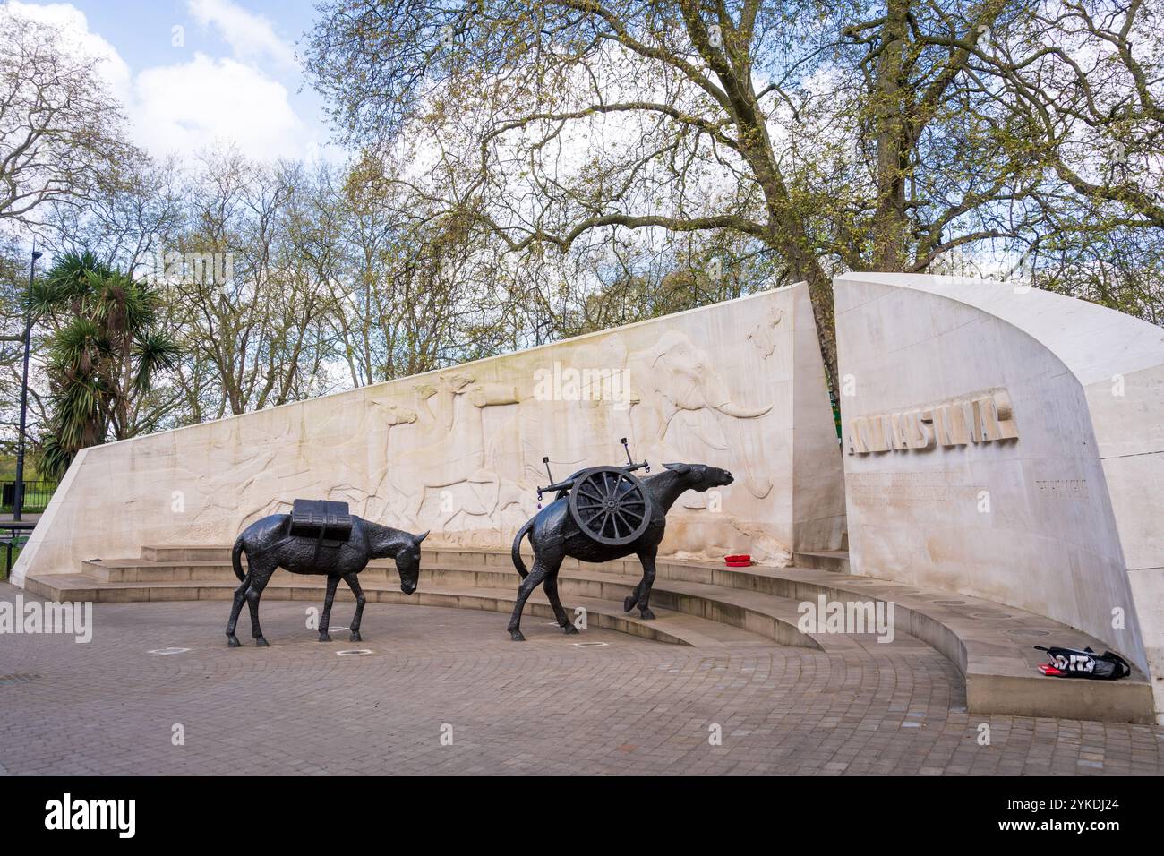 The Animals in War Memorial is a war memorial, in Hyde Park, London, UK ...