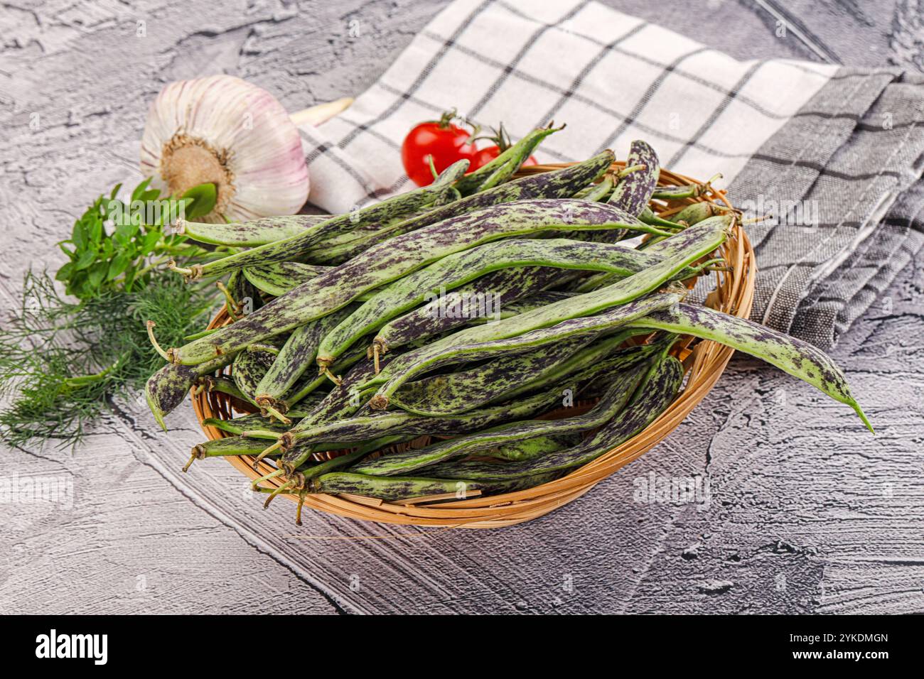 Fresh raw young green beans heap Stock Photo - Alamy