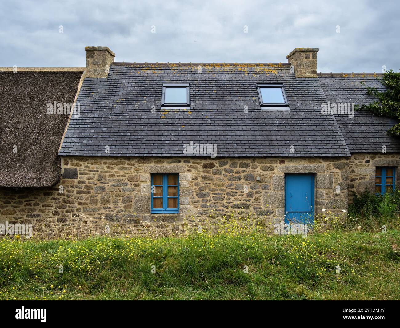 Traditional breton stone house with grassy foreground Stock Photo - Alamy