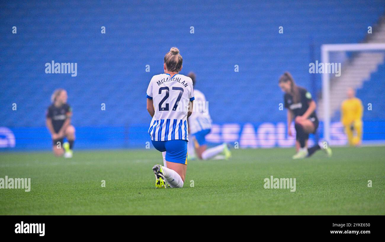 Wsl take the knee brighton hi-res stock photography and images - Alamy