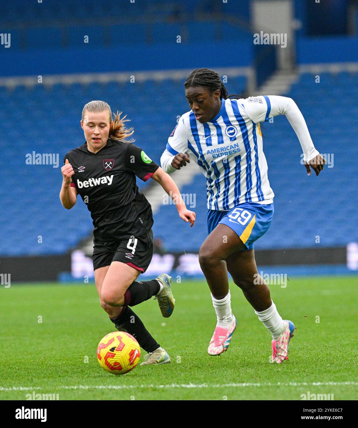 Michelle agyemang soccer hi-res stock photography and images - Alamy