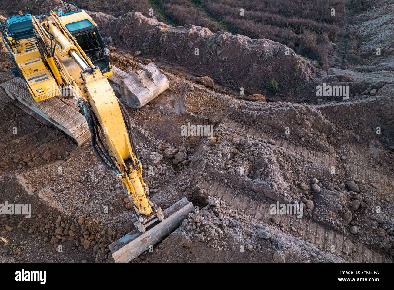 Excavator digging earth site hi-res stock photography and images - Alamy