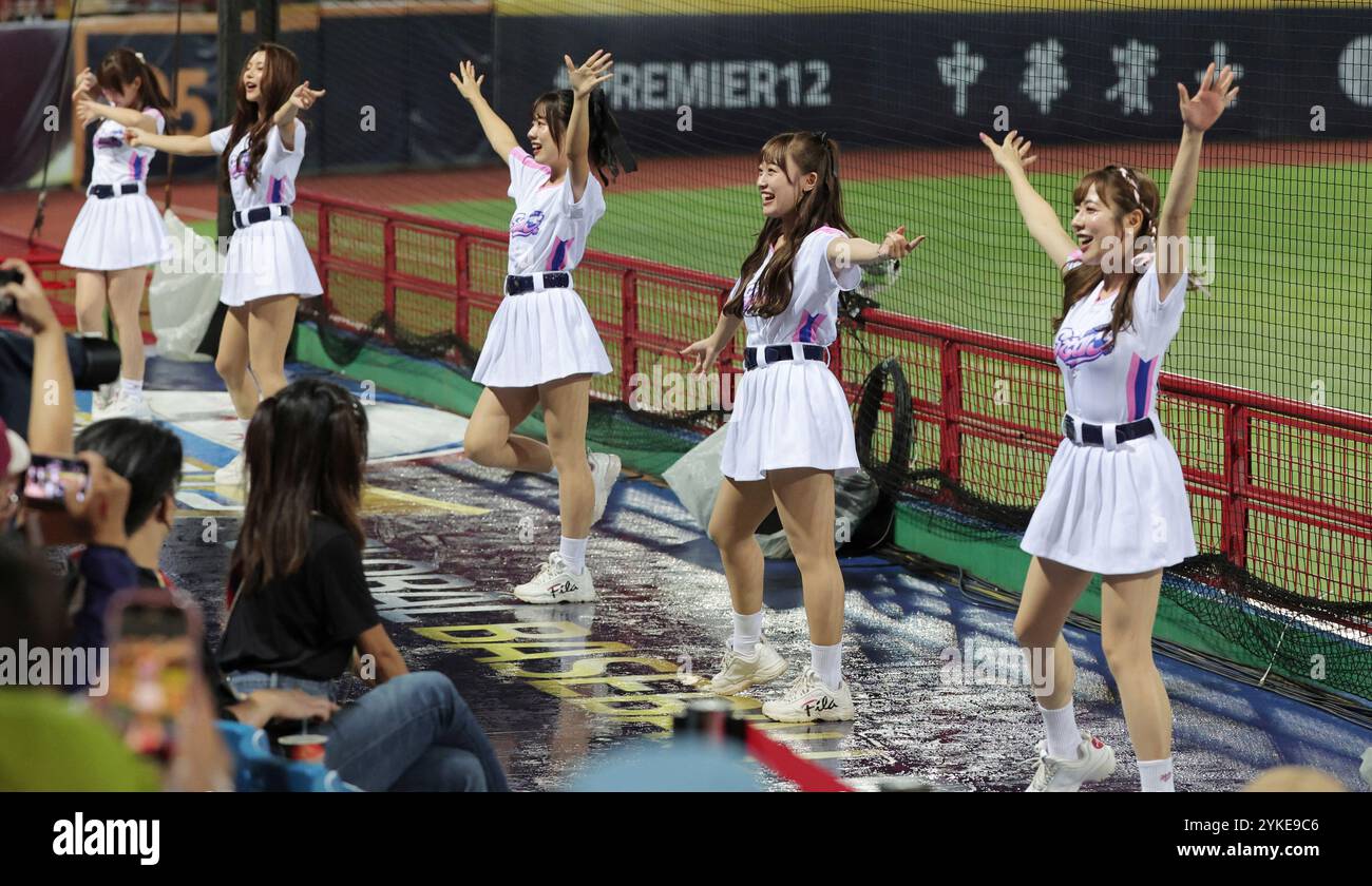 The Taiwanese professional baseball team's cheer dancers perform with ...